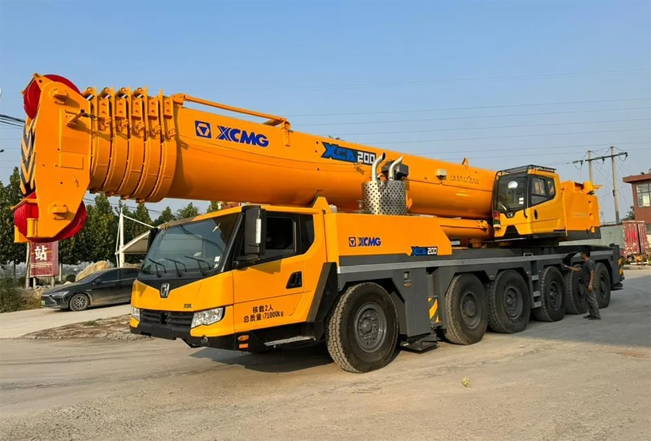 รถ เครน XCMG 200 Ton Crane